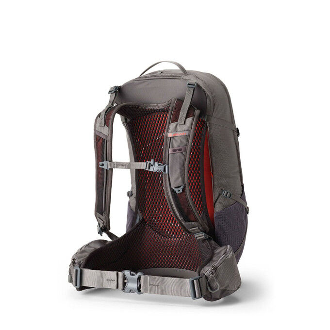 Gregory Juno 24: a backpack for light and dynamic hikes