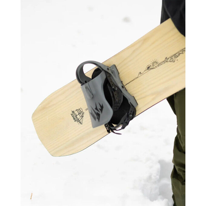 Jones Men’s Flagship Snowboard + Bindings Package: Freeride Performance