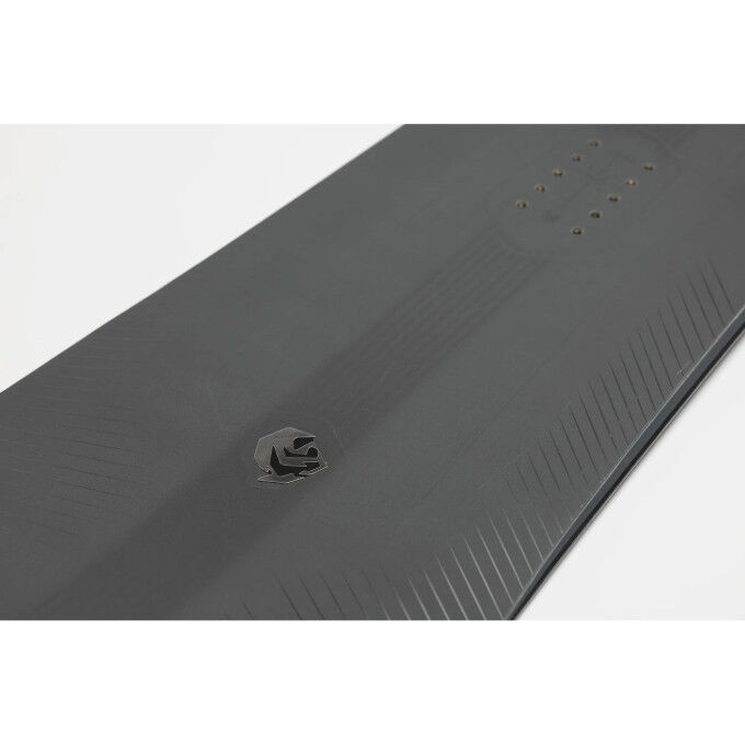 Nitro Pantera Snowboard – Ultimate performance, speed, and control